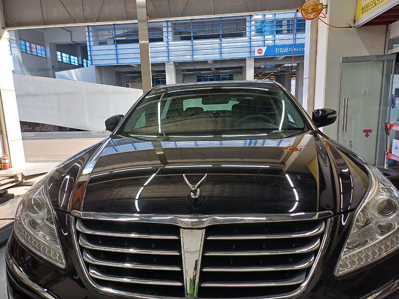 에쿠스 자동차 사이드미러가 접히지 않고 드륵 드르륵 모터 돌아가는 소리만 들림 에쿠스 백밀러 모터 기어 고장 수리자동차 백밀러가 접히지 않거나 접힘 후에 펴지지 않는