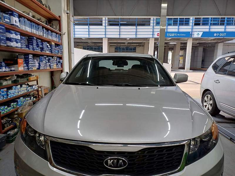 로체 자동차 사이드미러가 접히지 않고 드르륵 모터 돌아가는 소리만 들림 로체 백밀러 모터 기어 고장 수리로체 백미러 안 접힘 자동차 사이드미러 접히지 않고 드르륵