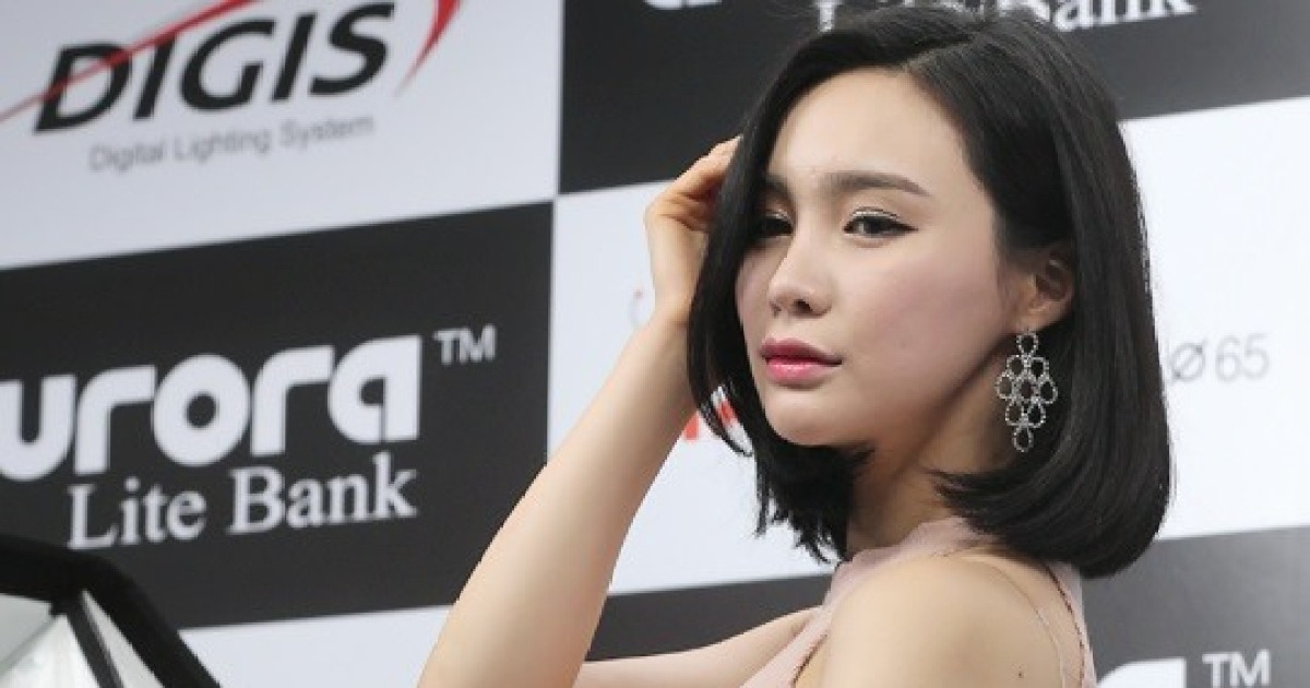 [포토]레이싱모델 박하 S라인의 정석