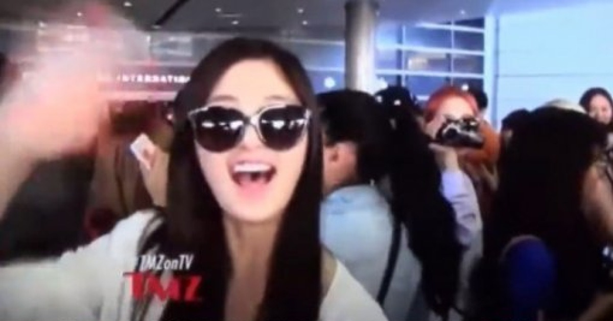 TMZ, EXID 인종차별 논란.. 발음 어눌하게 "땡큐, 땡큐"