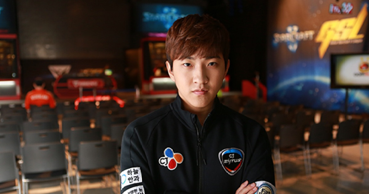 [GSL]CJ 김준호, 이영호 꺾고 16강 진출