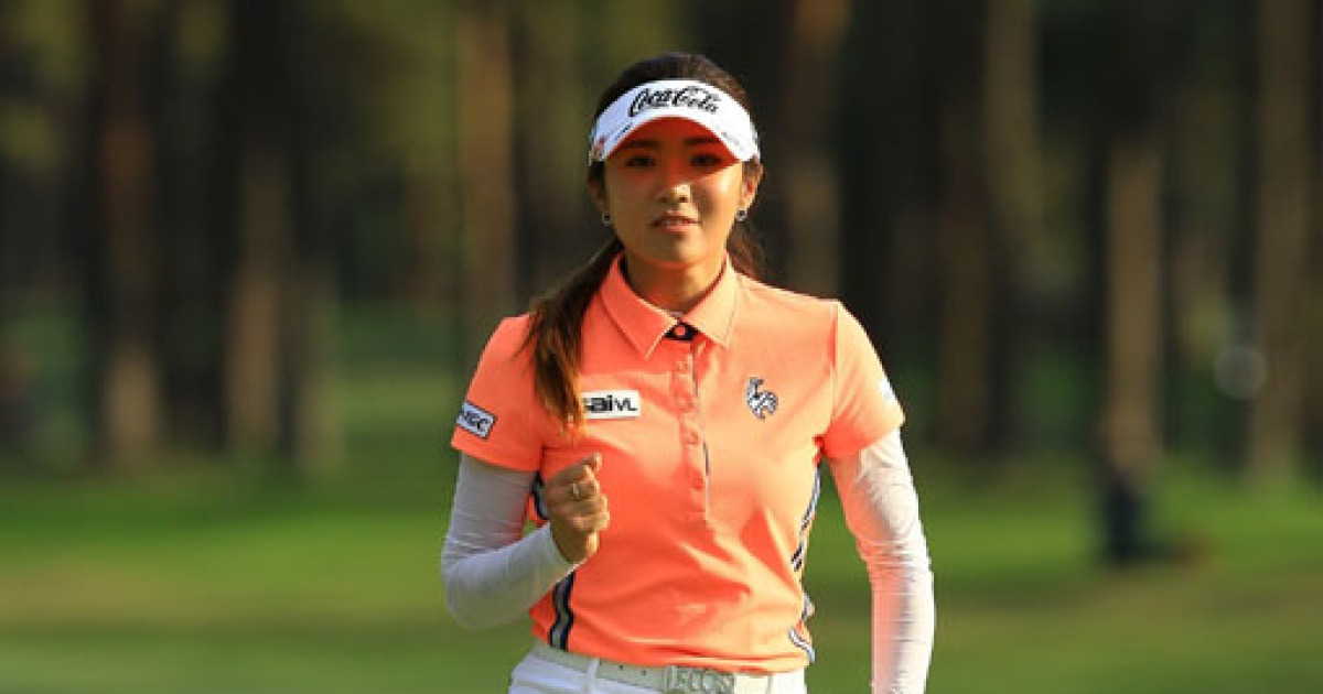 이보미, JLPGA 시즌 첫 승..4연속 준우승 훌훌∼