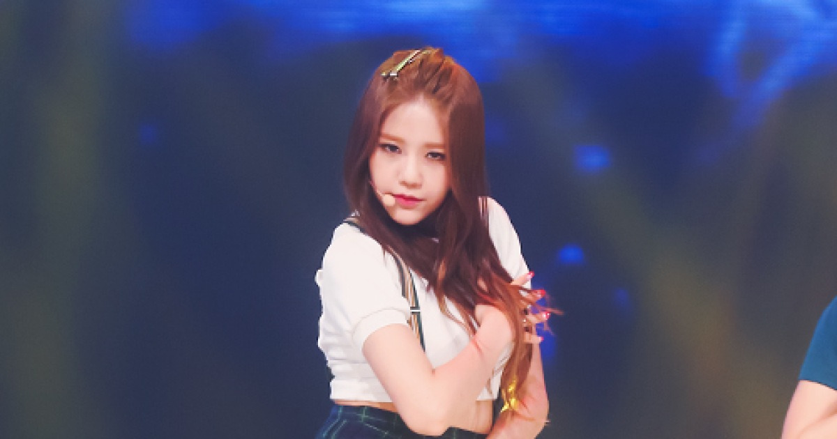 [bnt포토] AOA 혜정 '남자들의 교복로망을 자극하는 자태'