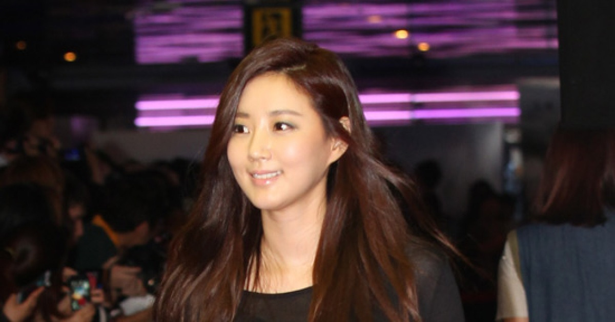 김사랑, 가장 예쁜몸을 가진 미녀 스타..키 173cm에 49kg