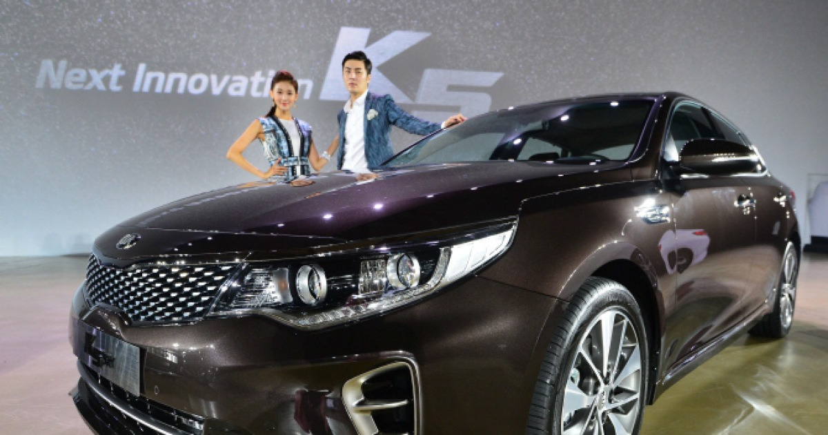 [포토]베일 벗은 기아차 '신형 K5'