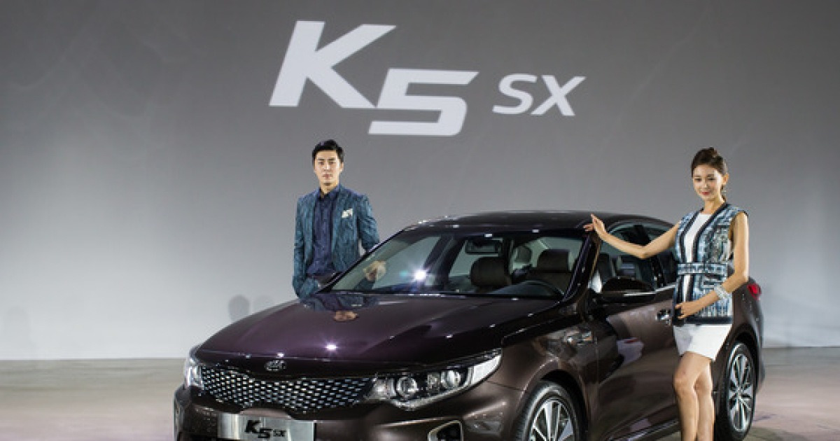 스포티한 디자인의 신형 K5 SX