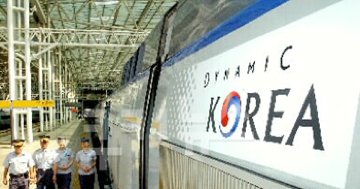 KTX 하루 이용객 10만명 돌파..2004년 4월 기준보다 47.5% 증가