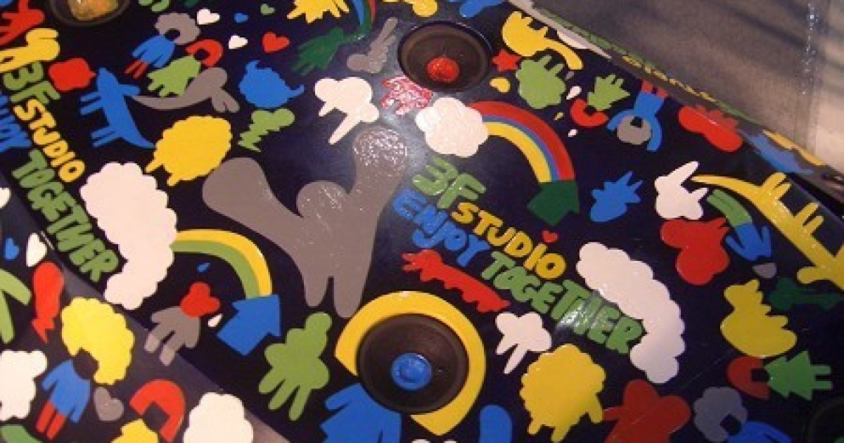 '로봇-백남준에서 휴보까지'-3F Studio, 스피커의자