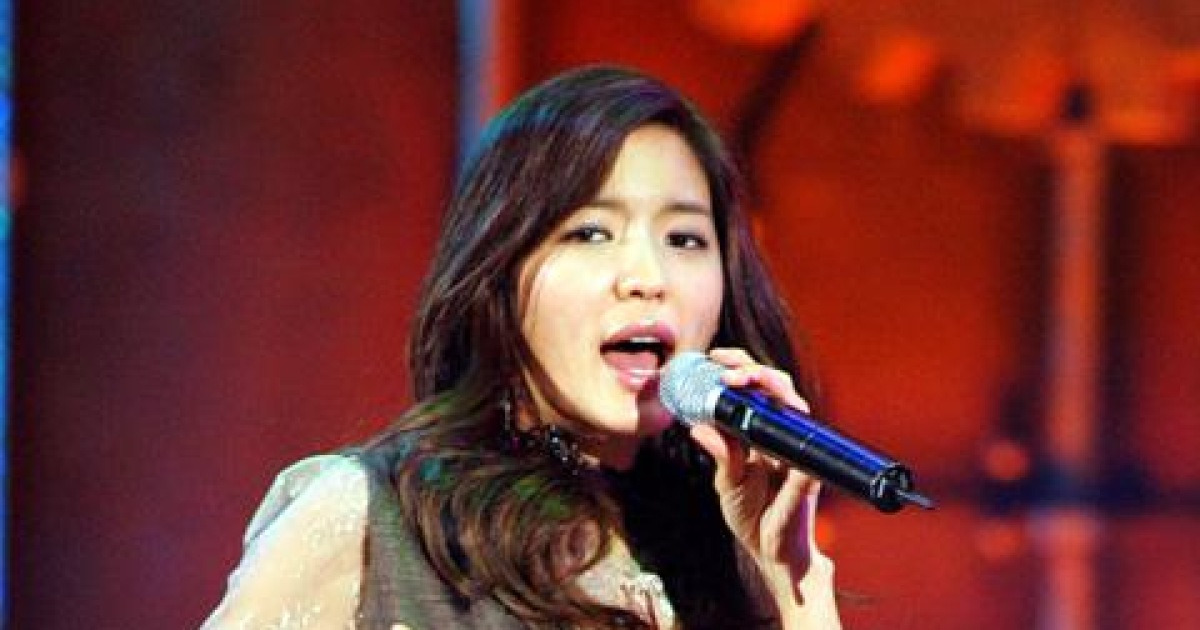 [사진]첫 무대를 장식하는 서지영