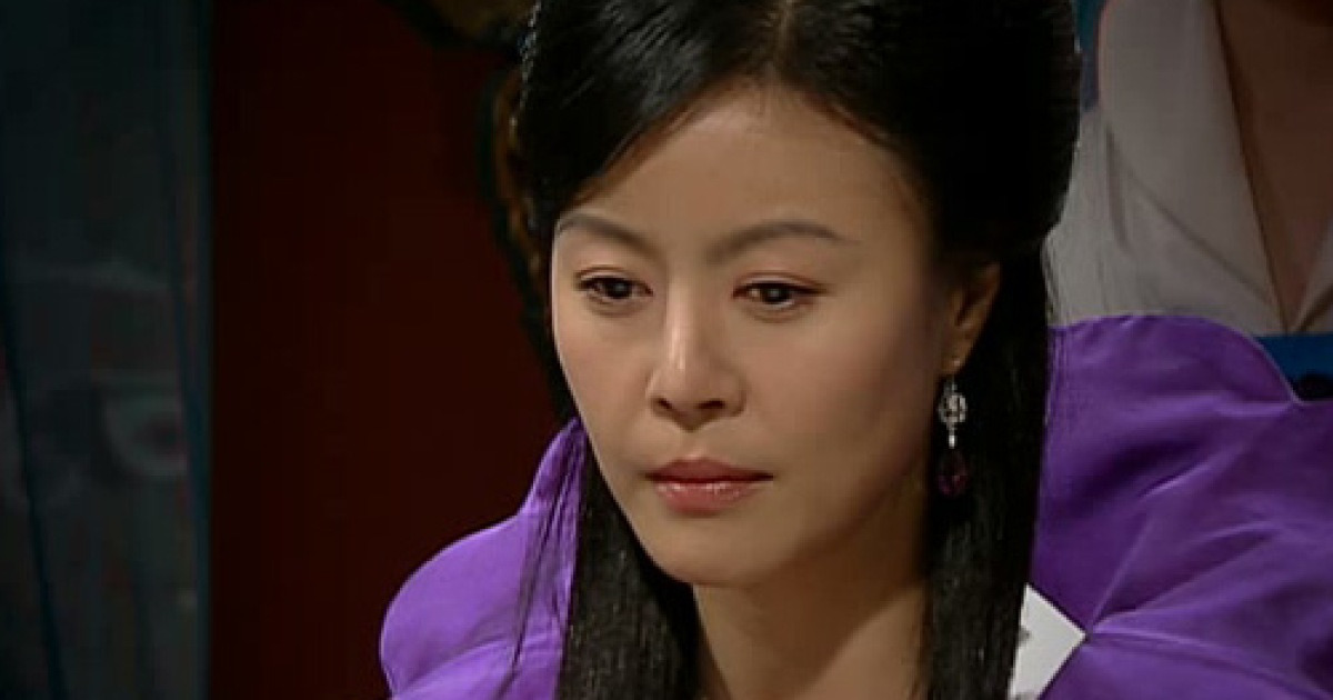 '주몽' 진희경 폭포수 목욕신 속살 드러냈다