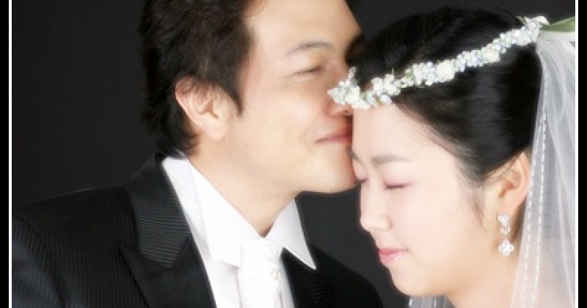 정웅인 6월3일 결혼 앞두고 12살 연하 신부와의 웨딩사진 공개