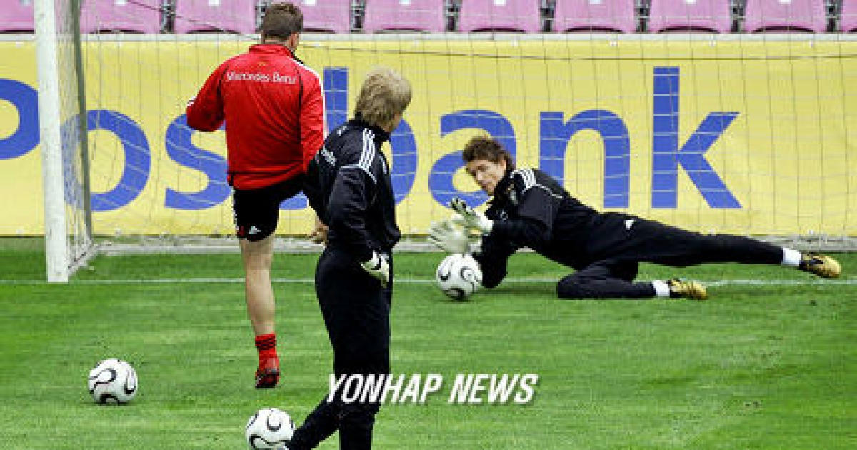 YONHAP NO-1025 BOKS (AP)