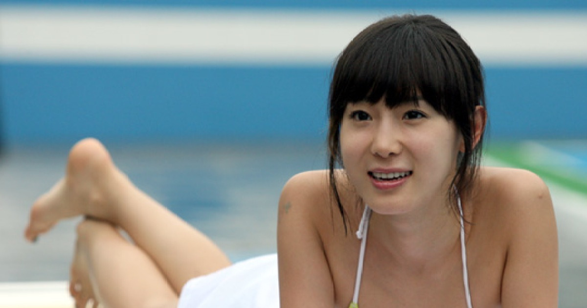 [사진]이지혜, '엎드리니 희한하네'