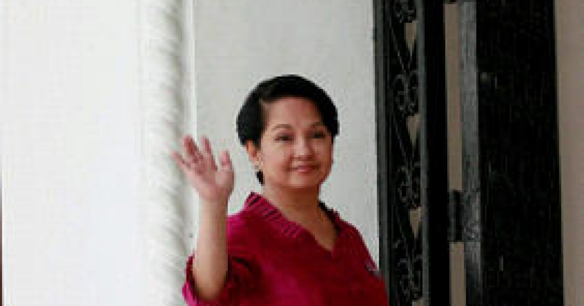 PHILIPPINE PRESIDENT ARROYO