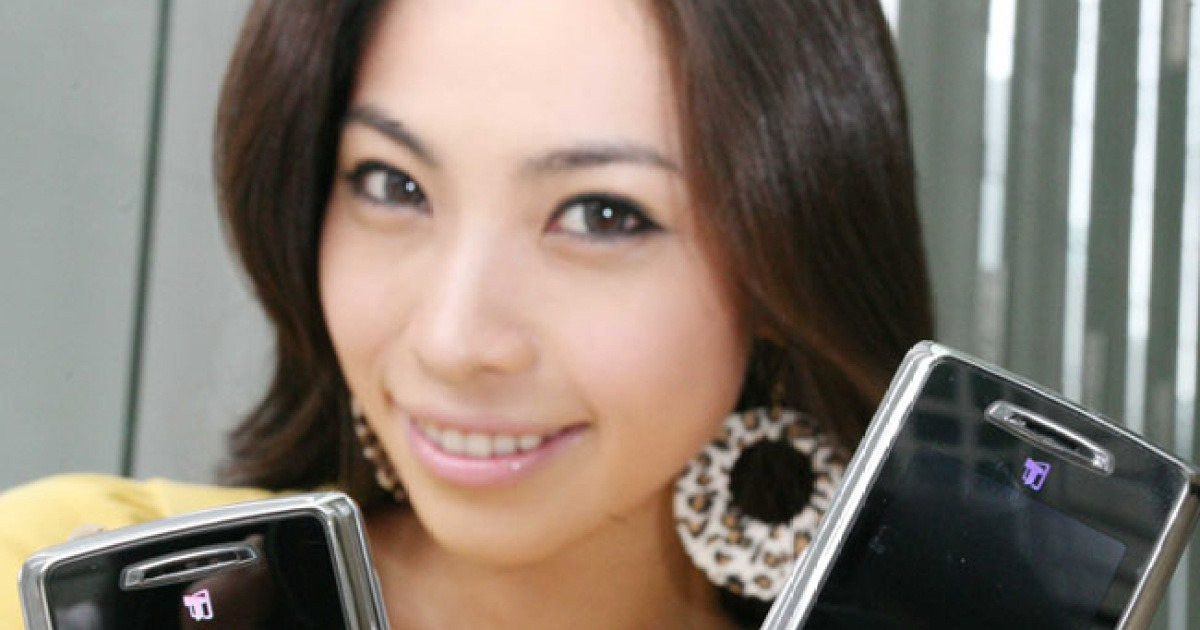 삼성, 매직 실버폰 출시