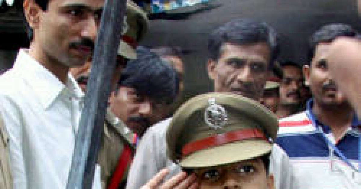 INDIA CHILD POLICE OFFICER