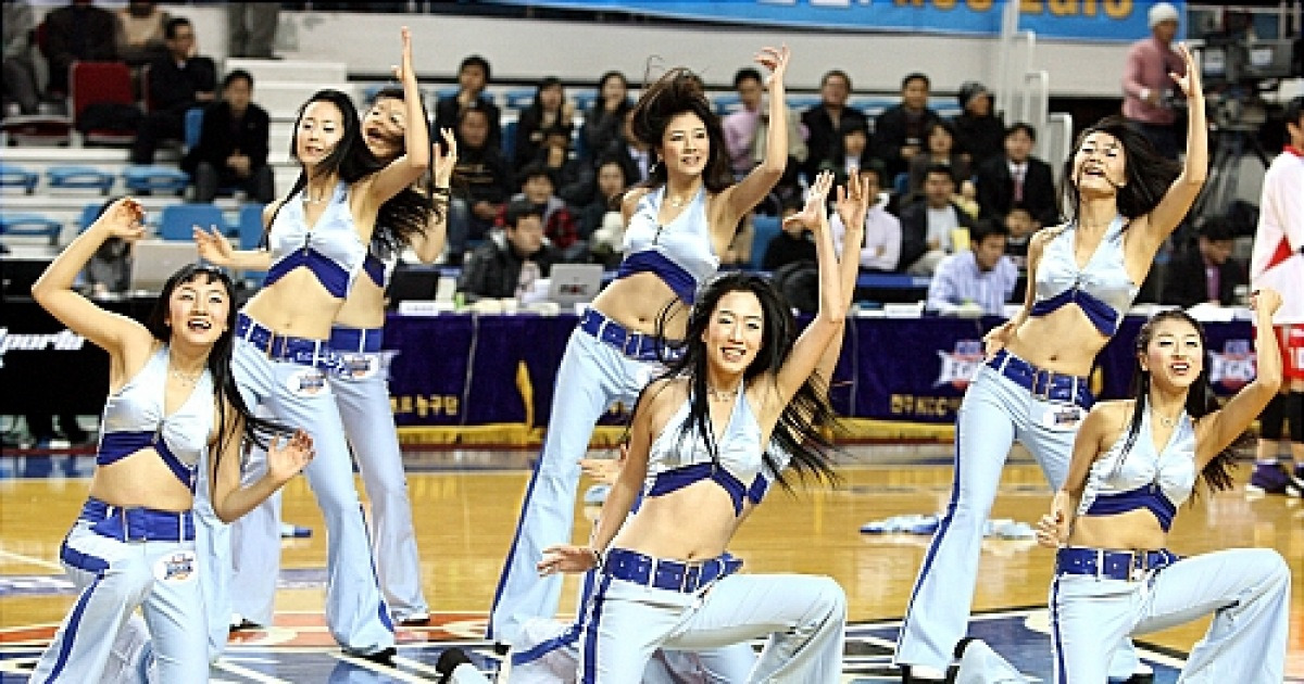 우리는 KCC치어리더!