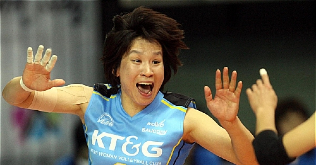 환호하는 KT&G 최강희 선수