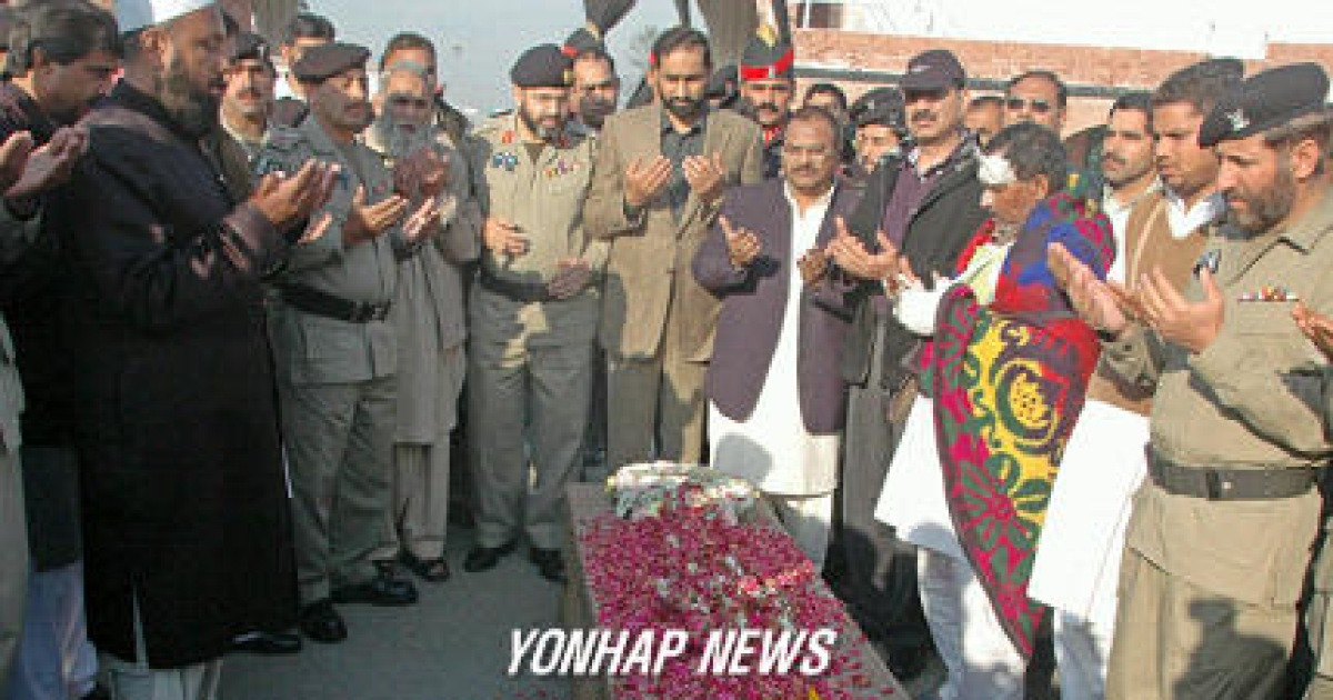 PAKISTAN INDIA TRAIN BOMB VICTIMS