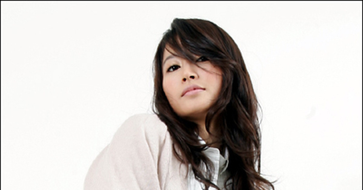 황보 생일날 등 파인 융드레스 입고 실내포차 소맥 386게임