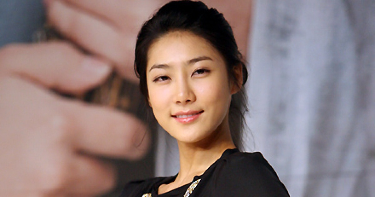 [사진]볼륨있는 몸매를 자랑하는 연미주