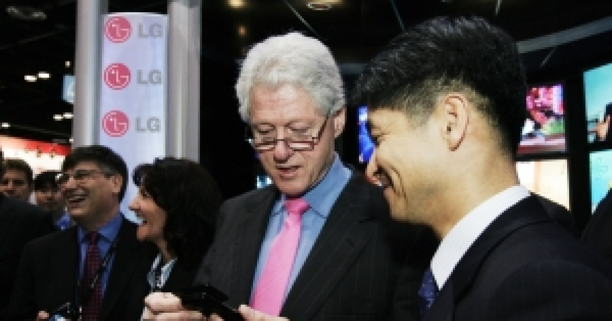LG전자 CTIA 전시 부스에 빌클린턴 방문