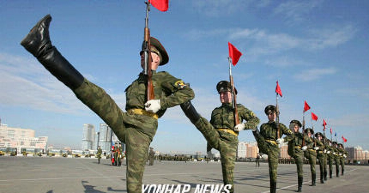 RUSSIA PARADE REHEARSAL