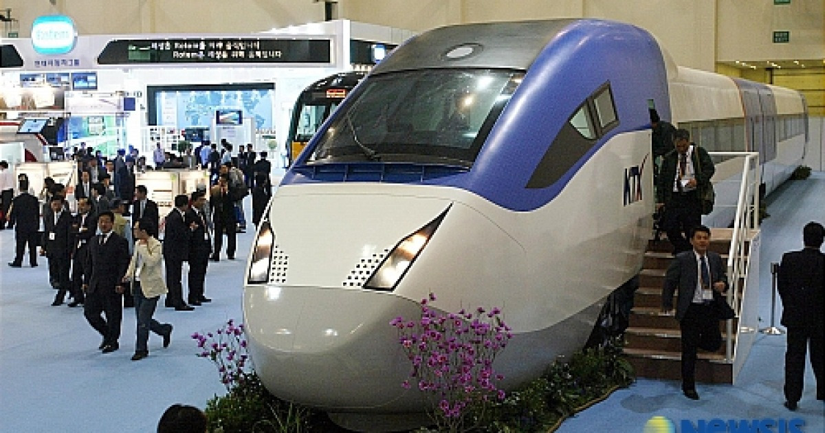 한국형 고속철도 'KTX-Ⅱ' 최초 공개