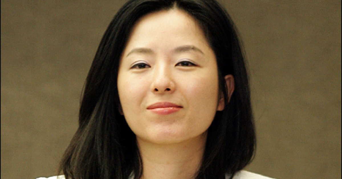 [포토엔]이주연 아나 뽀얀 피부에 단아한 모습