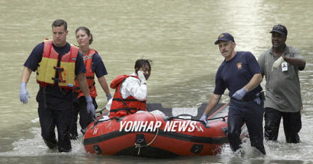 APTOPIX Flooding Texas Storms River Rescue (AP)