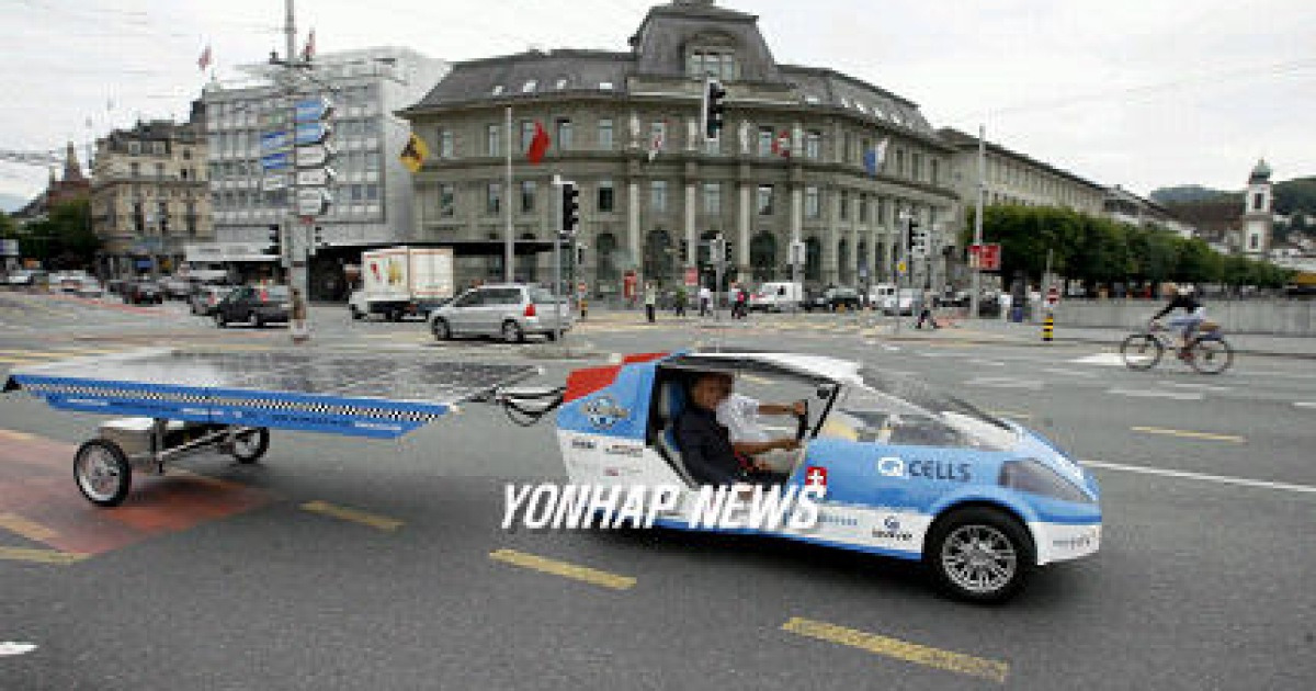 SWITZERLAND SOLAR TAXI WORLD (AP)