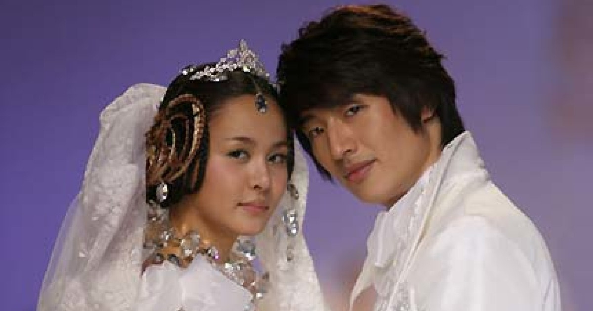 [사진]아이비와 손호영,'사랑의 세레나데'