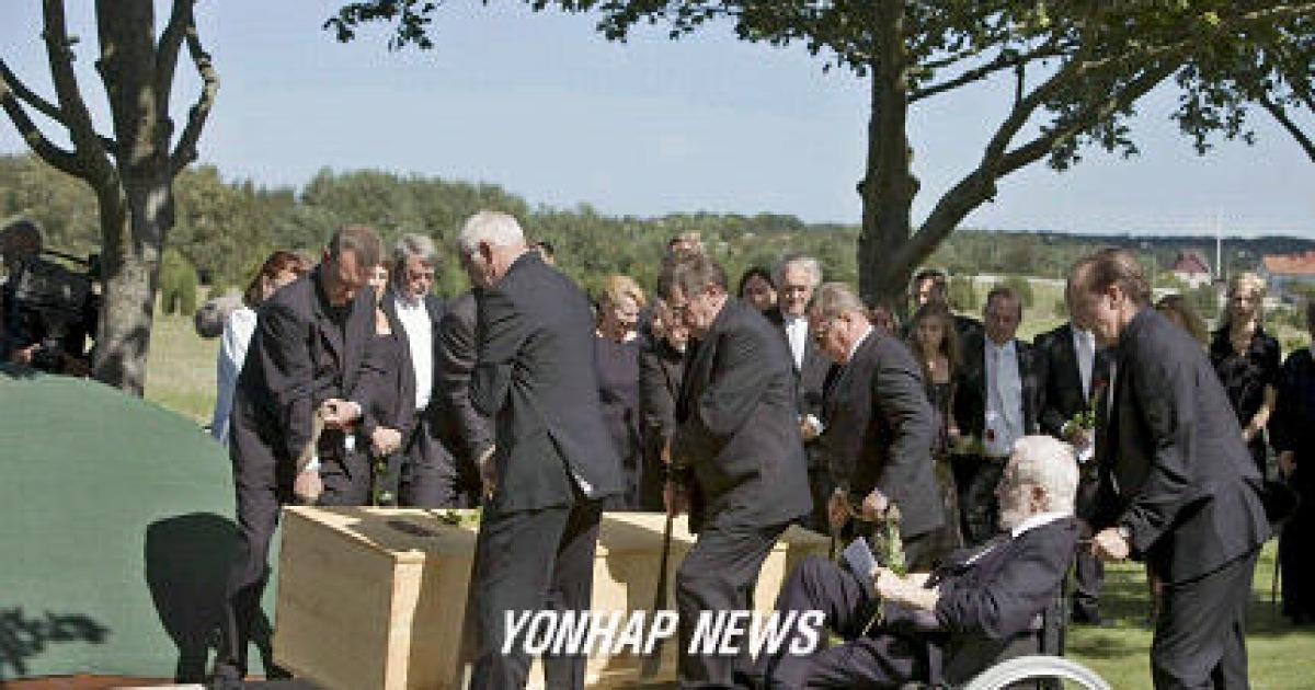 SWEDEN BERGMAN FUNERAL