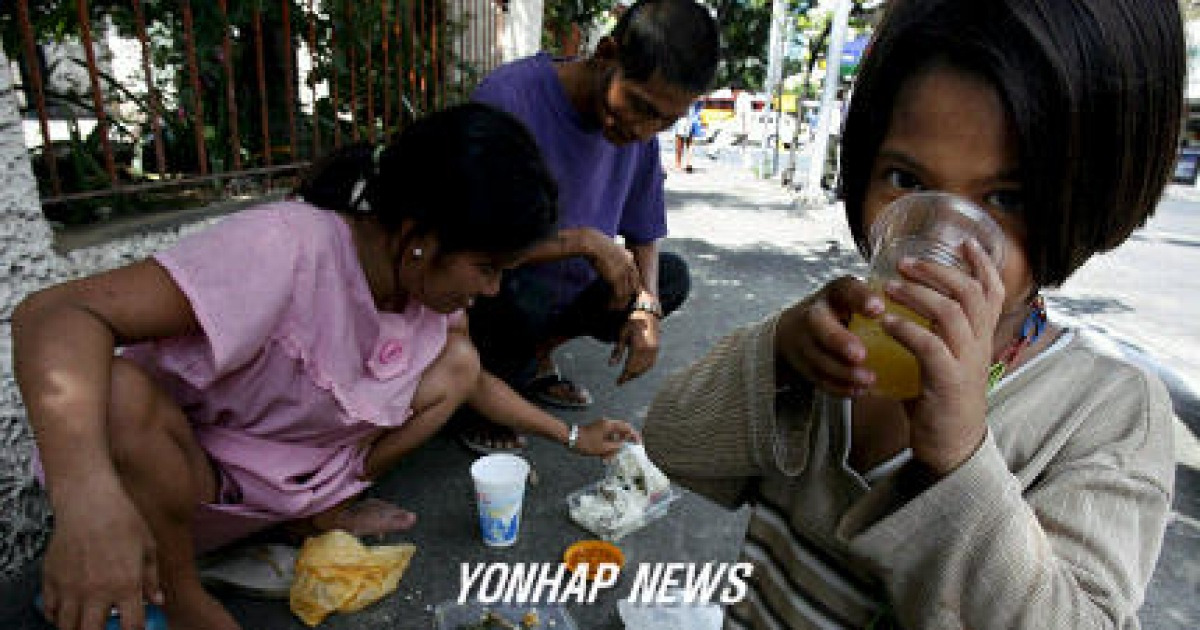 PHILIPPINE POVERTY