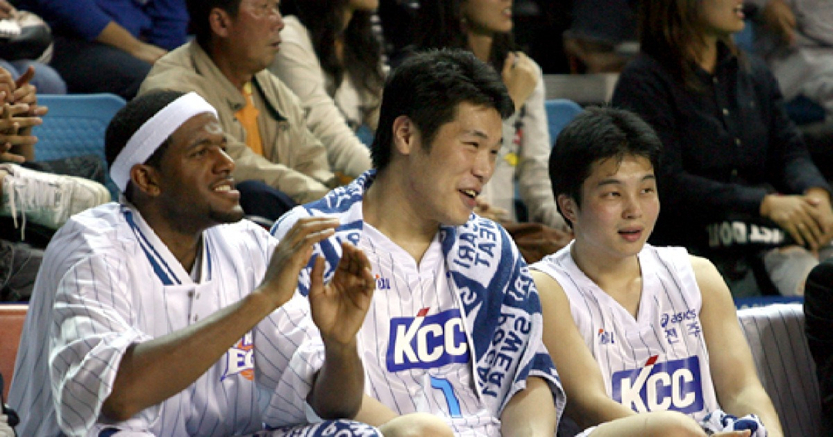 우승후보 KCC, 긍정적 '부활 조짐'