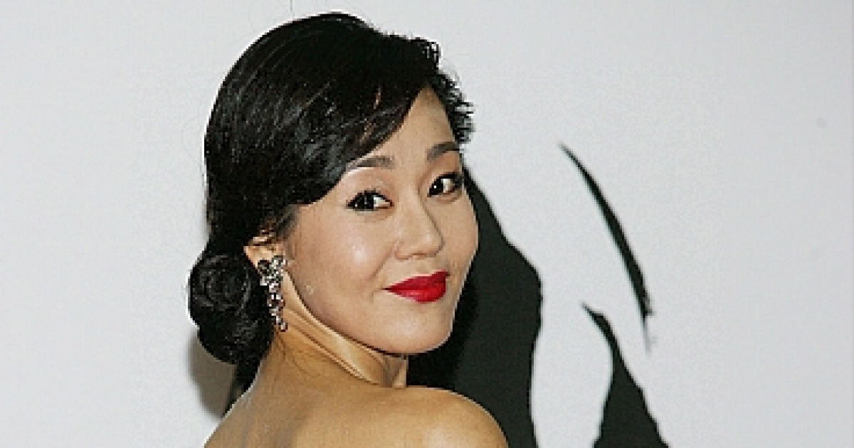 청룡의 여인 김윤진의 뒤태