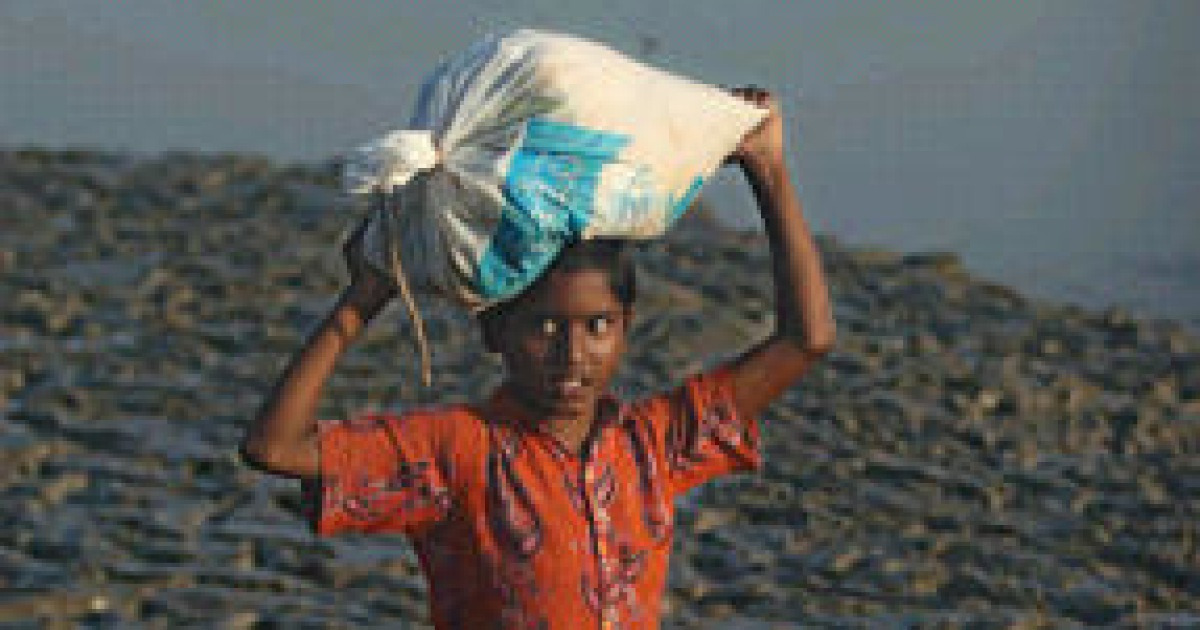 BANGLADESH CYCLONE AFTERMATH