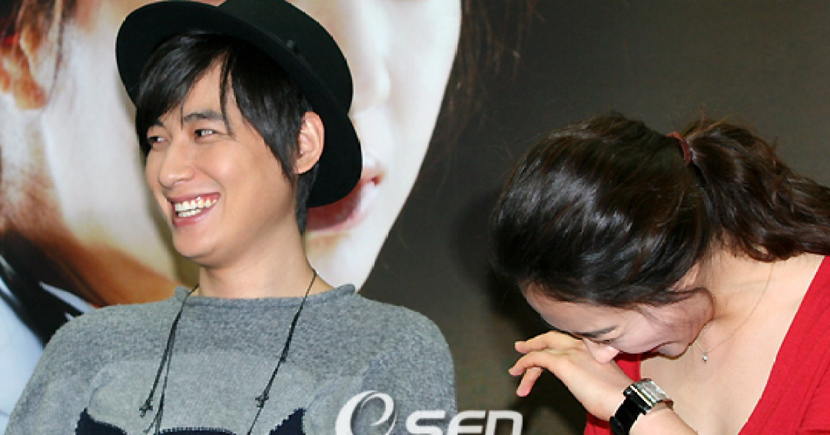 [사진]이지훈-김민정,'이거 참 너무 웃겨~'