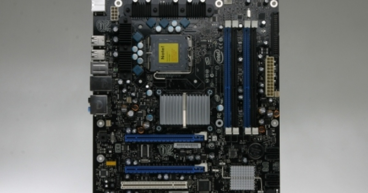 전문가를 위한 고급형 메인보드, 인텔 DX38BT