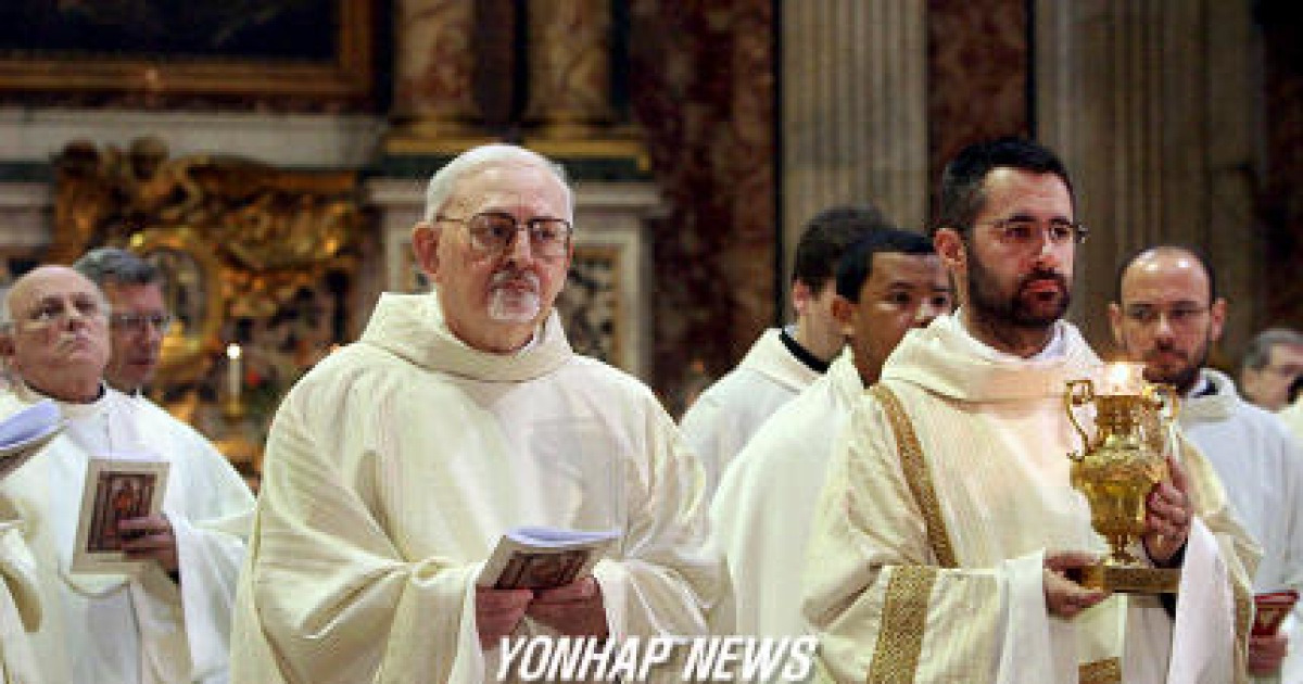 ITALY THE BLACK POPE