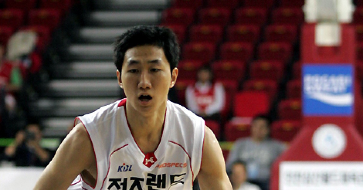 '정영삼 18점' 전자랜드, KTF 잡고 2연패 탈출