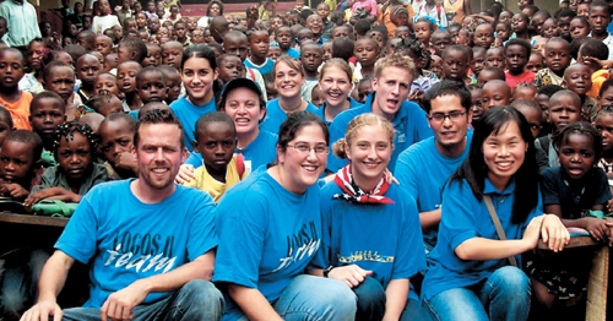 [선교단체를 찾아서―② 오엠국제선교회(Operation Mobilisation)] 선교선 둘로스호 세계 각지 복음 전파