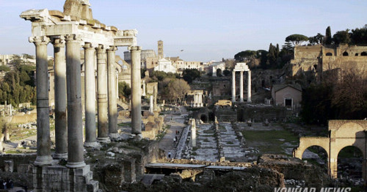 ITALY ROMAN FORUM (AP)