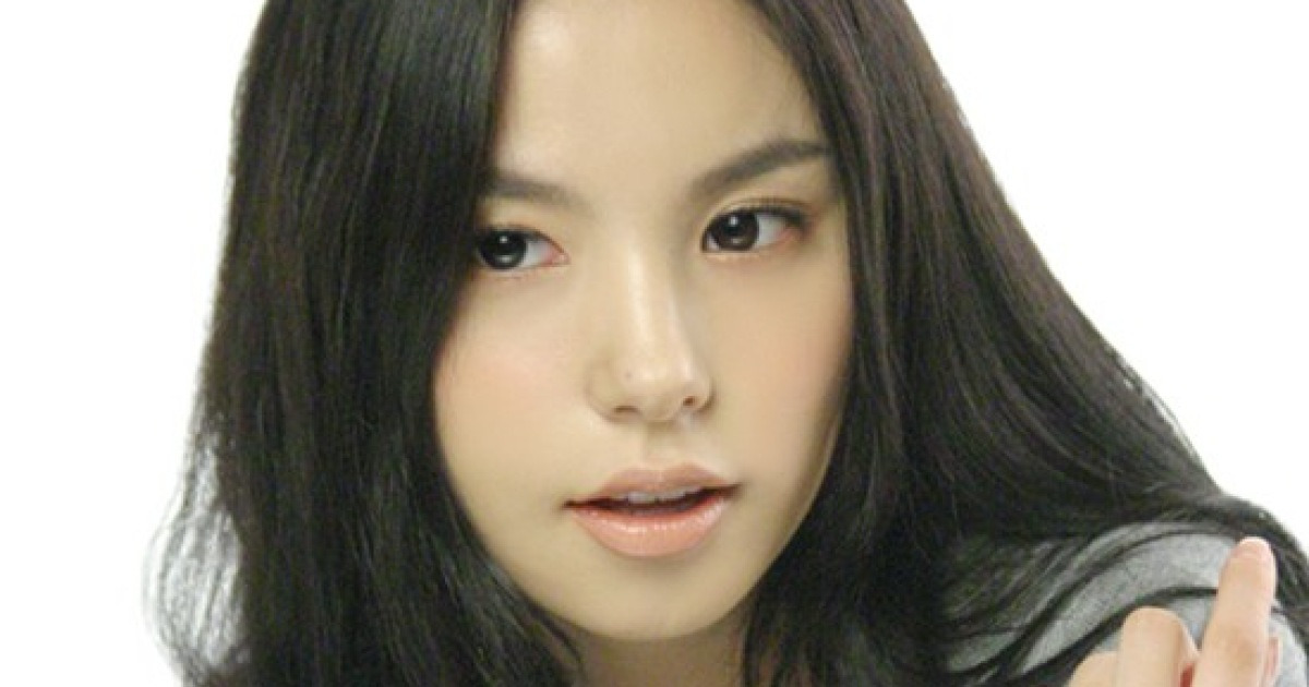 민효린, KTF와 1년 전속계약