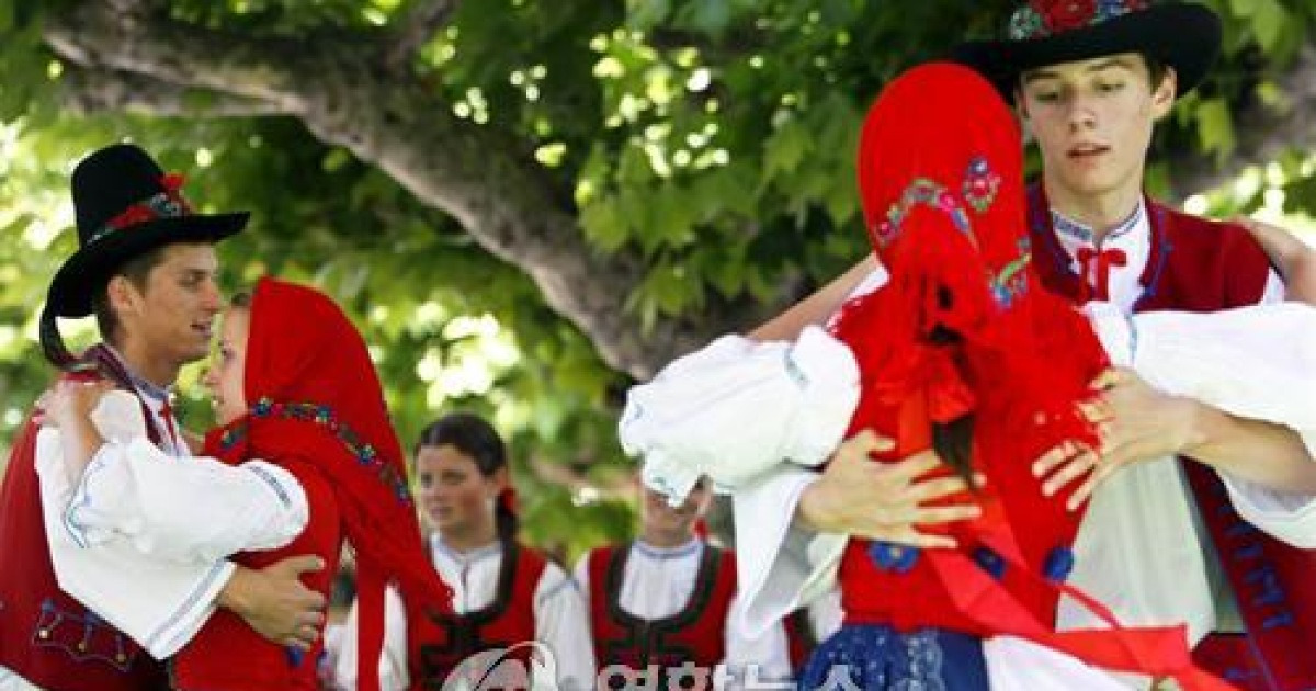 SWITZERLAND EUROPEADE DANCE AND CULTURE POPULAR