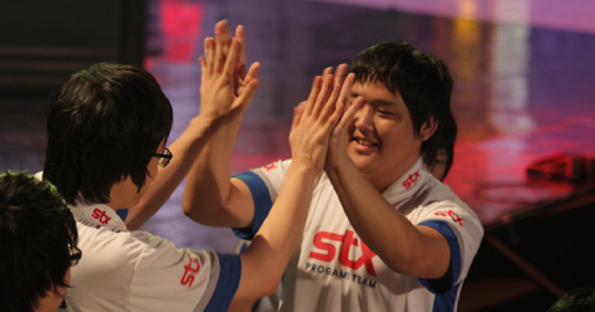 '도깨비팀' STX, SKT 꺾고 신바람 2연승 '4위 도약'