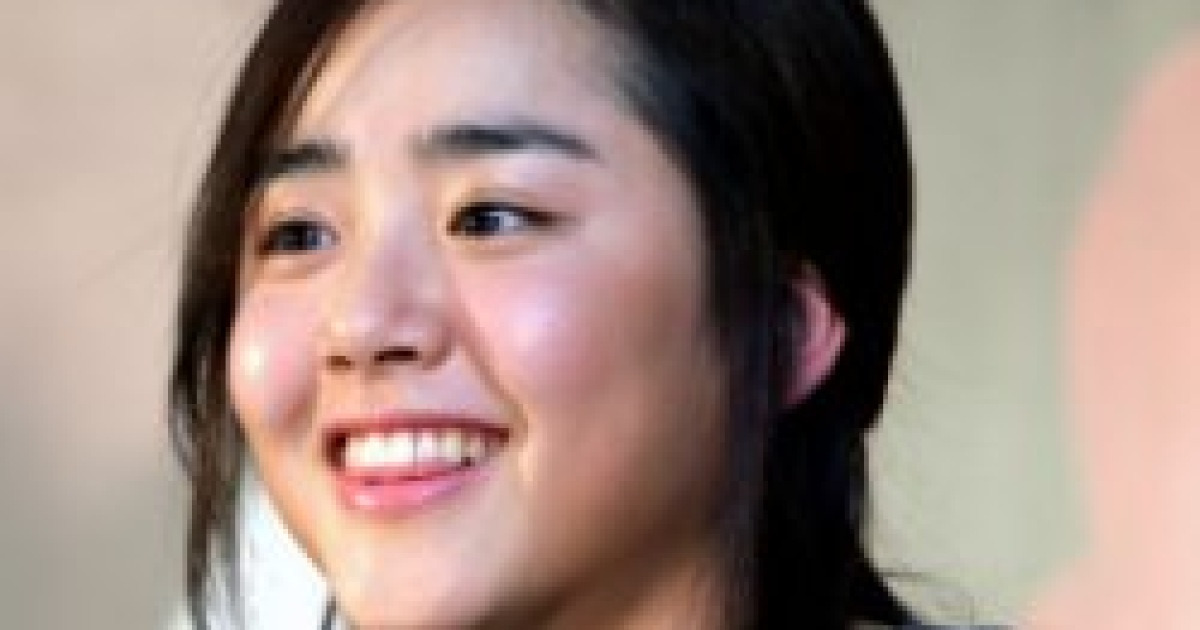 익명의 20대 연예인 기부천사는 문근영