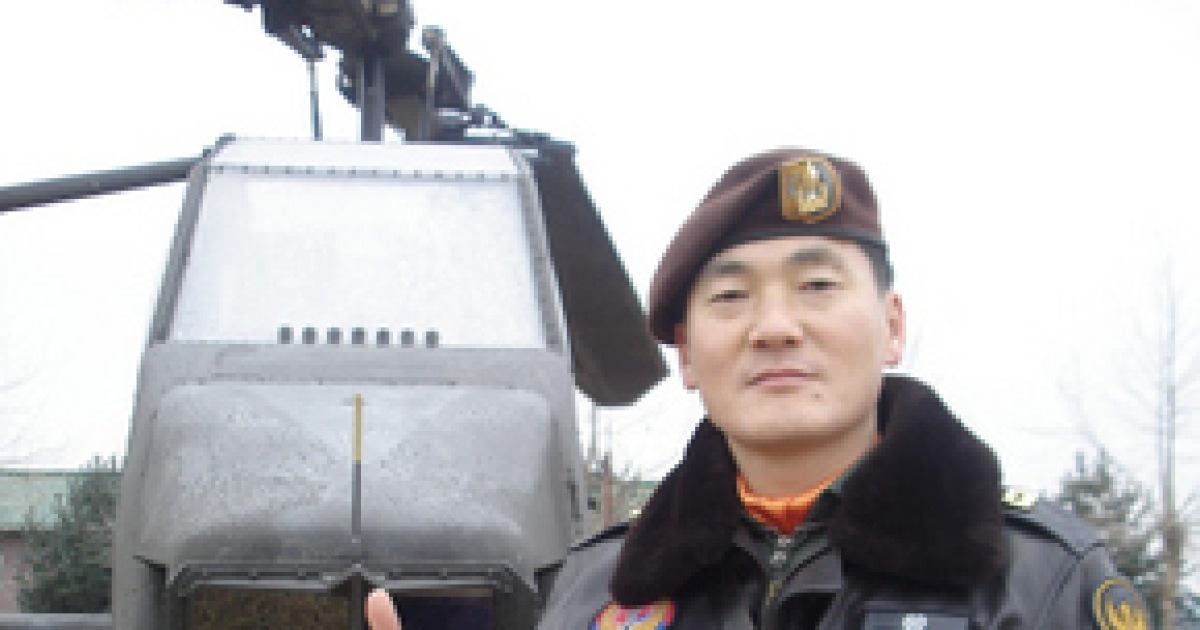 육군 탑 헬리건 양성진 준위