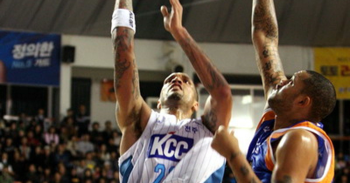 위기의 KT&G-KCC, 외나무다리 격돌