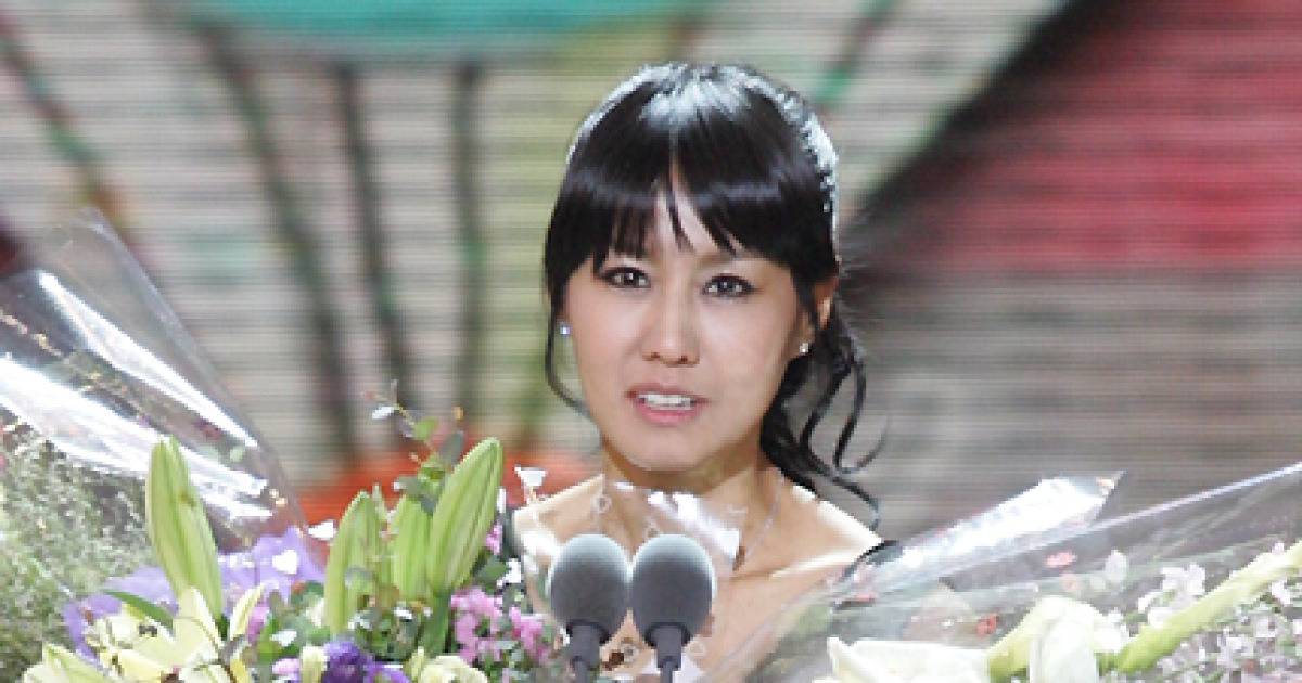 [MD포토] '예능 늦둥이' 이승신, '신인상까지 받았어요'(MBC 연예대상)